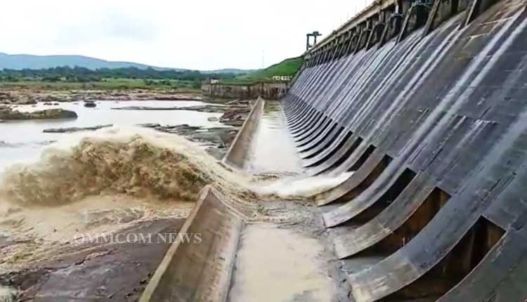 Odisha’s Hirakud Dam Releases Season’s First Flood Water, Alert Sounded ...