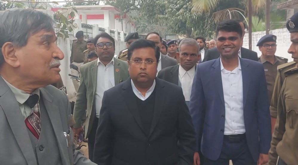 Bomb Threats Trigger Statewide Alert In Bihar Courts, Armed Youth ...